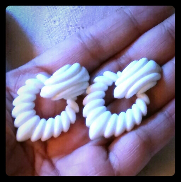 Napier | Jewelry | Vintage Napier White Plastic Door Knocker Earrings ...